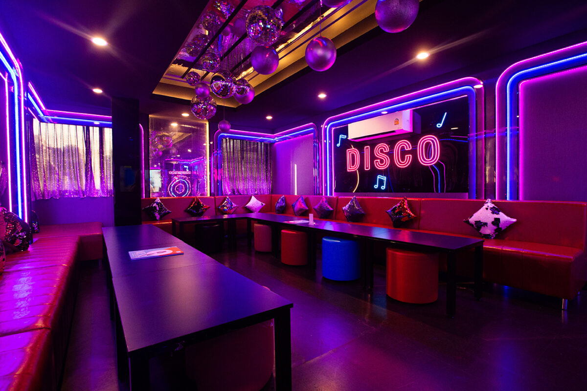 Room Rate – R&B Karaoke